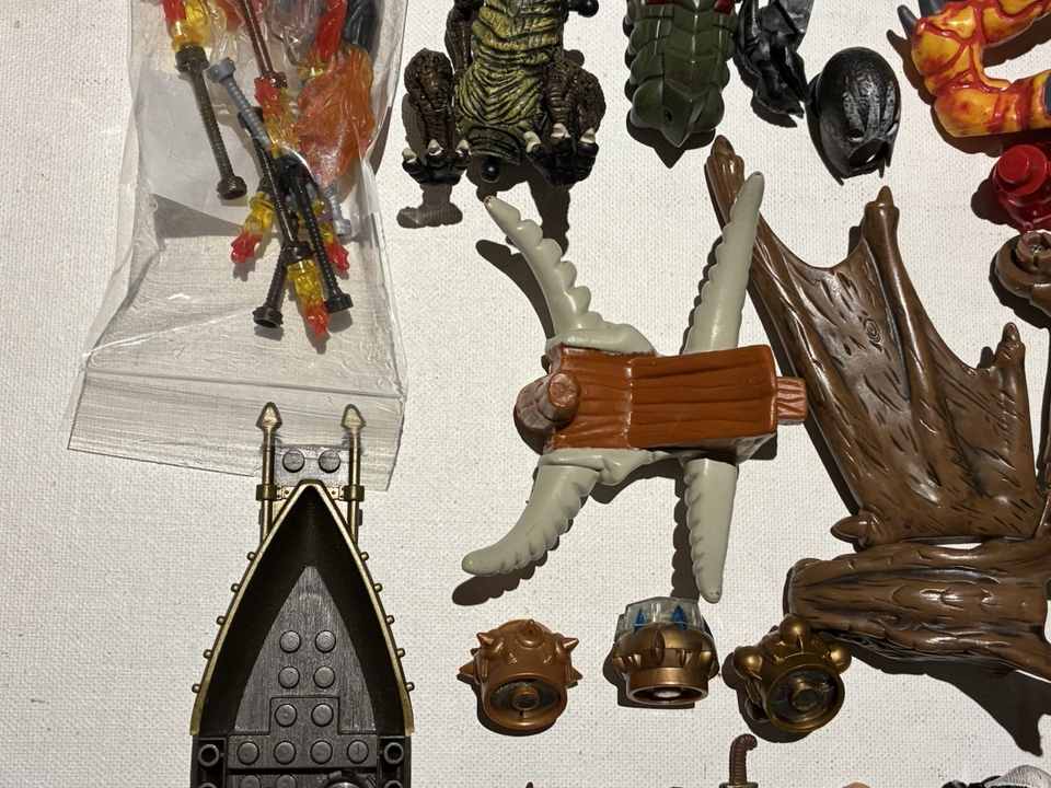 HUGE LOT Mega Bloks Fire & Ice Dragons Figs Weapons Warriors Shields ...
