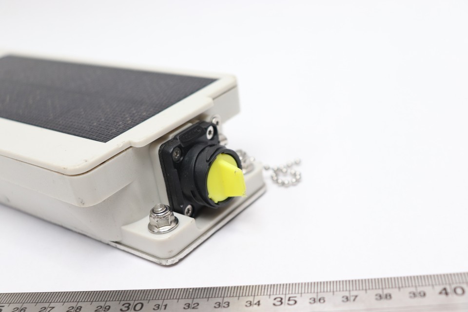 Philips Connect Vehicle Tacker GPS Device 77-6530-13J | eBay