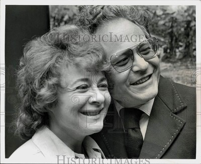 1973 Press Photo Dr. Arnold Schwartz & Wife, Ina Schwartz, Staff to Dr ...