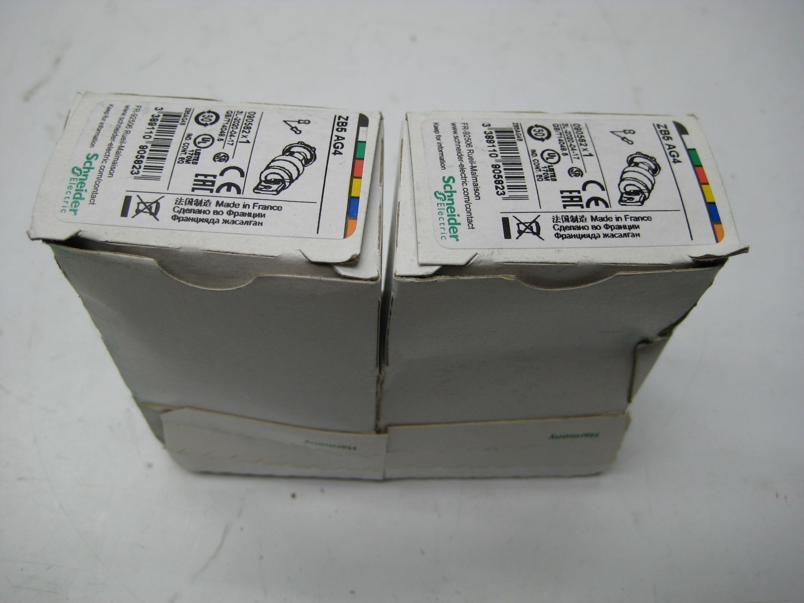 Schneider Electric ZB5AG4 Selector Switch 2 POS Maintained Keyed for ...