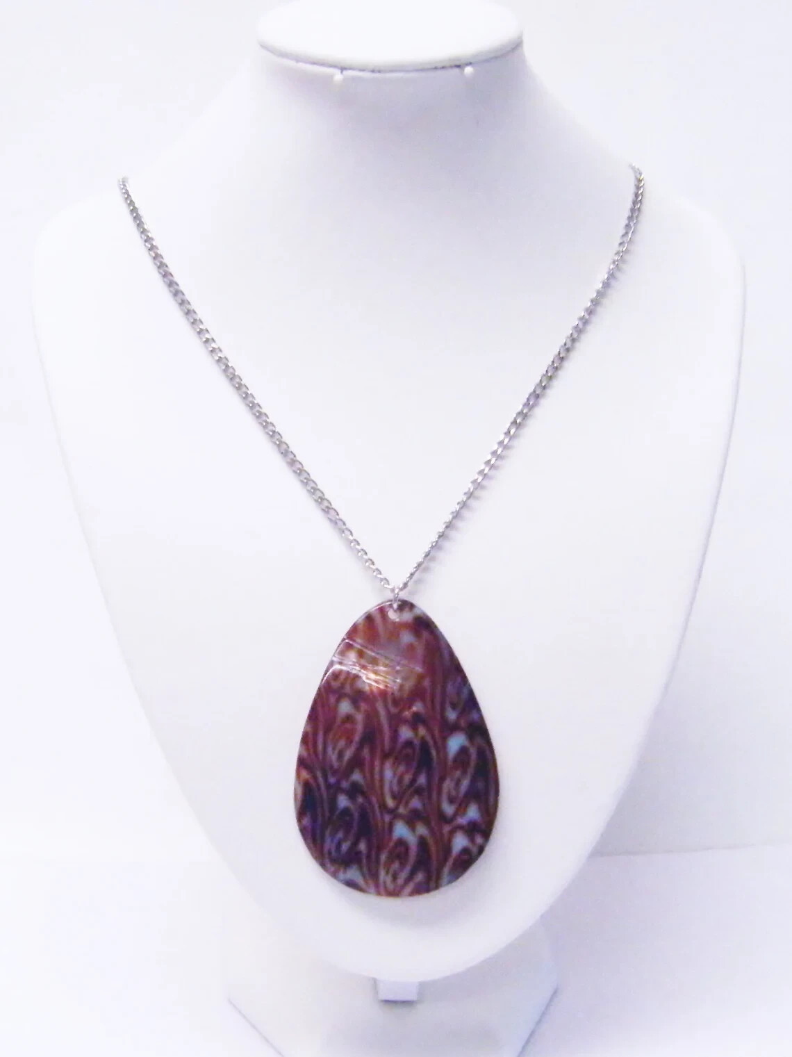 Large Oval Burgundy Swirl Shell Pendant Necklace | eBay