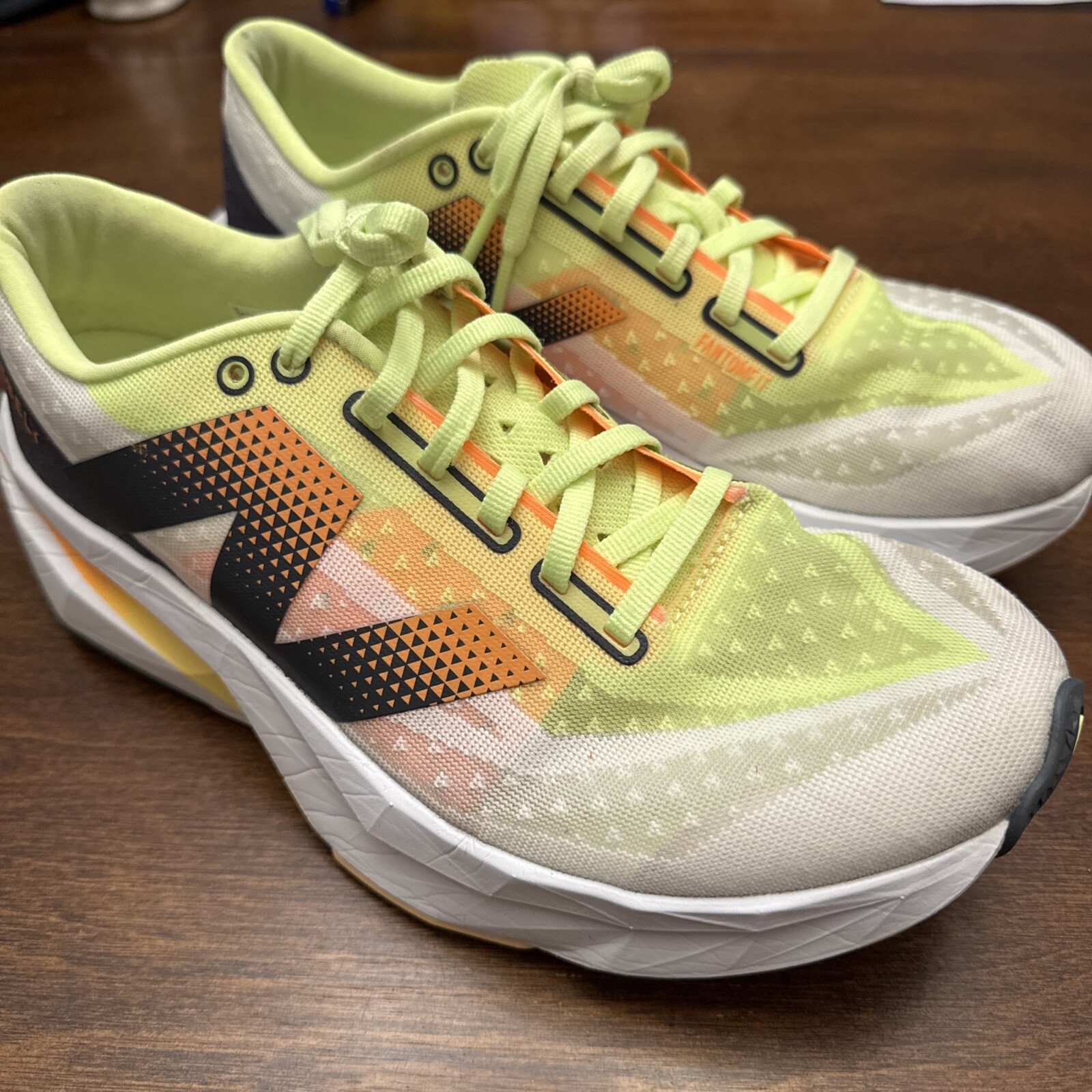 New Balance Fuel Cell Rebel 4 - WFCXLA4 Size 9 | eBay