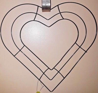 1 Heart Shaped Wire Wreath Frame Ring Valentine's Day 12 inch New with ...