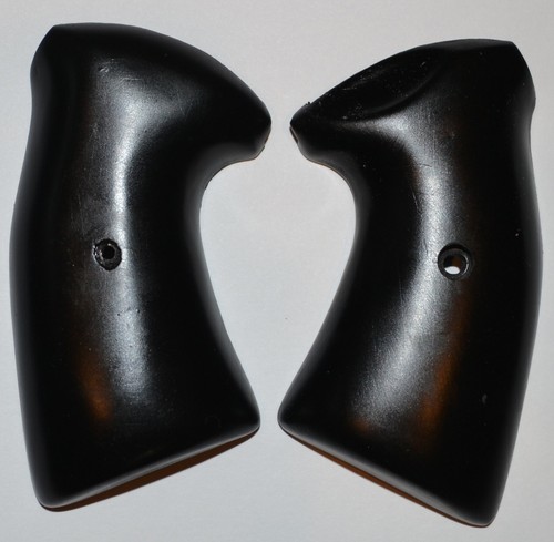 Charter Arms Bulldog, Pathfinder, Undercover pistol grips black plastic ...