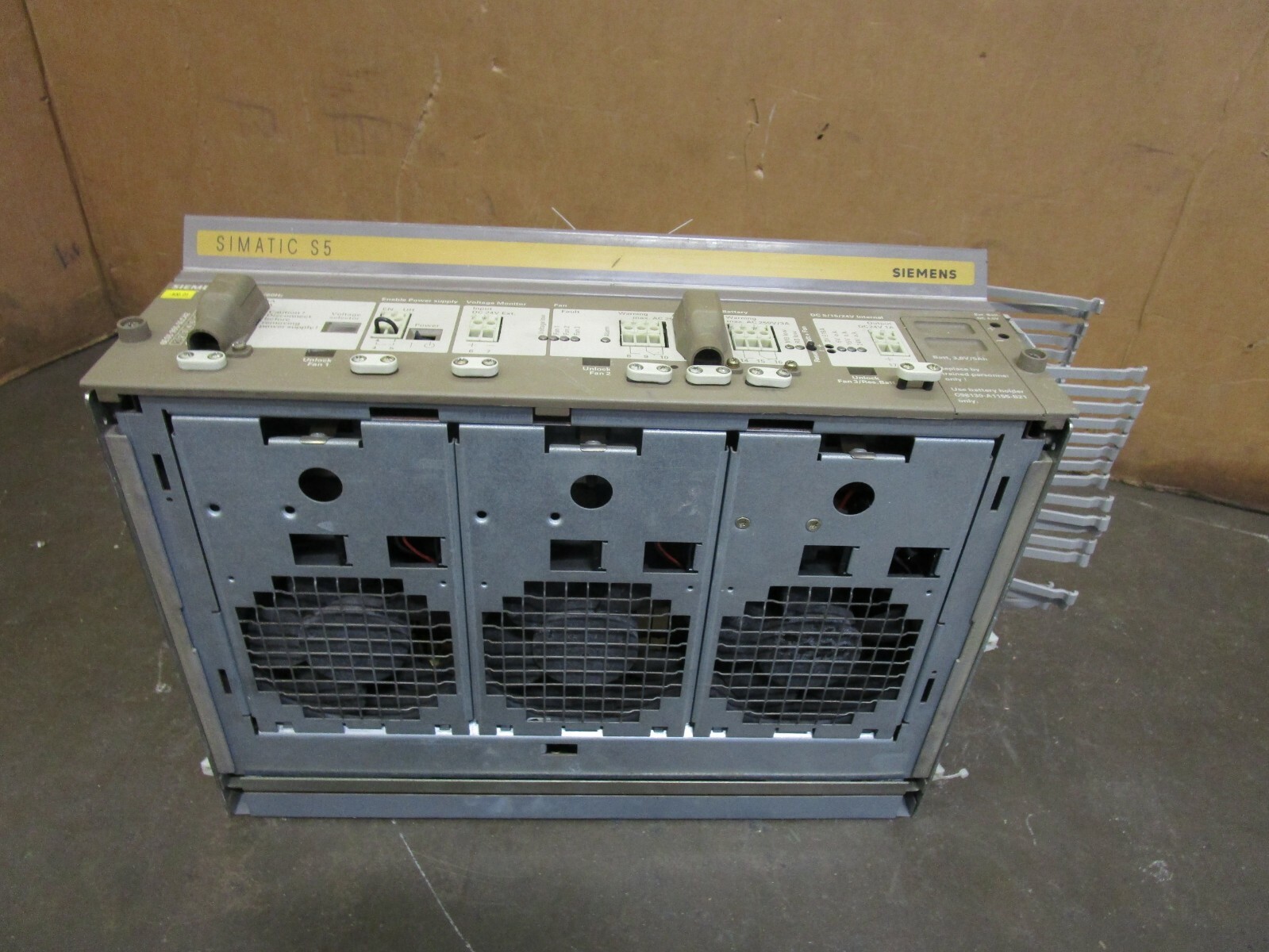 SIEMENS SIMATIC S5 6ES5188-3UA12 SLOT RACK POWER SUPPLY UNIT 230 VOLTS ...