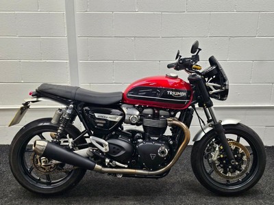 TRIUMPH SPEED TWIN ABS ** Traction Control - All Keys and Books - Rider Modes ** | eBay UK