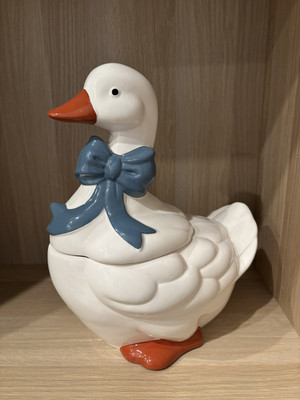 Mother Goose Ceramic Cookie Jar - White/Blue Ribbon W/Orange Feet/1980 ...