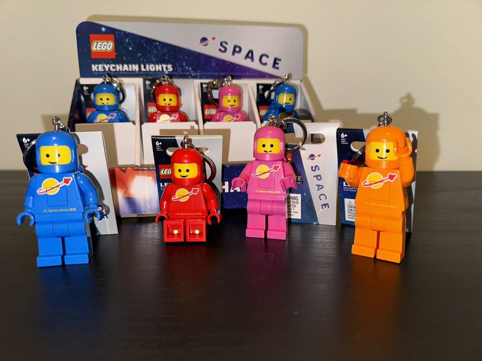 Lego Space Minifigure Spaceman LED LITE Keychain NEW Blue Red Pink ...