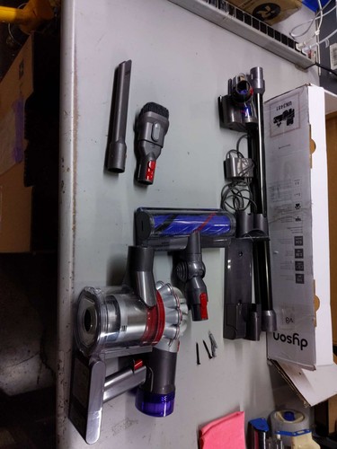 Dyson V8 Cordless Vacuum Silver - (Open-Box) 885609027319| eBay
