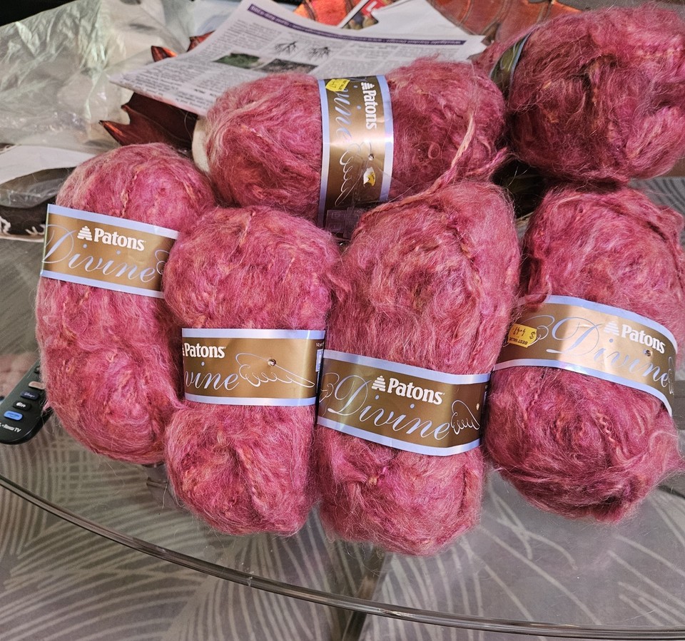 Patons Divine Dark Pink Yarn Floral Fantasy 06740 Acrylic Mohair 100g ...