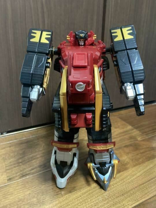 Paleomax Rangers Power Rangers RPM Megazords Paleomax Valvemax Mach