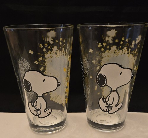 2 Snoopy Drinking Glass 3 Sided Great Condition! | eBay