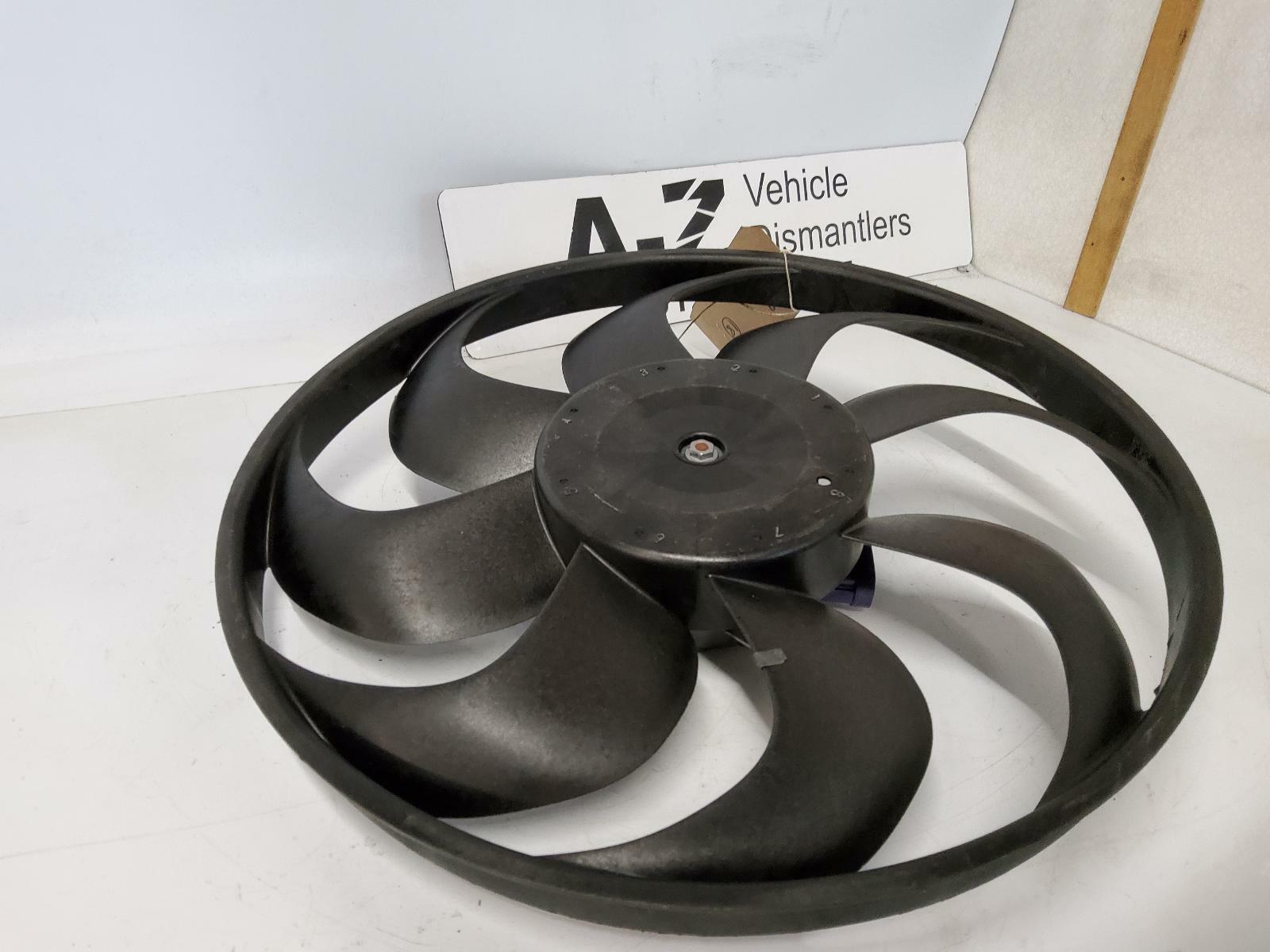 Renault CLIO 2018 Mk4 Radiator Fan and Cowling 214818009R for sale ...
