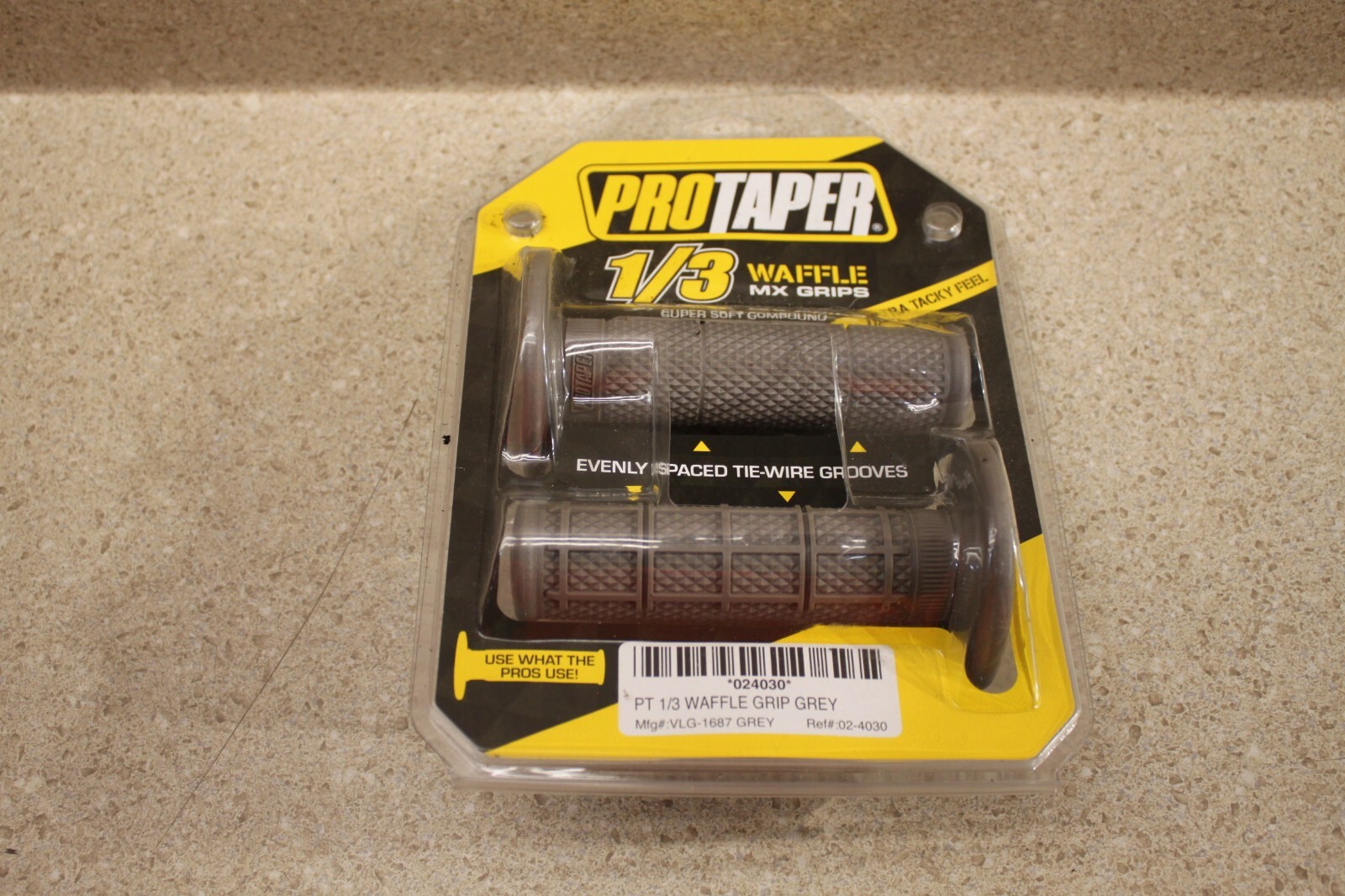 Pro Taper Grips 1/3 Waffle MX Grips LT Grey 6709 D19 | eBay