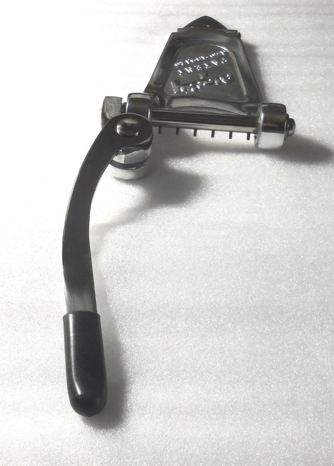 Bigsby® B3CCB Tremolo Vibrato Tailpiece~No Black Fill~USA~"V" Hinge ...