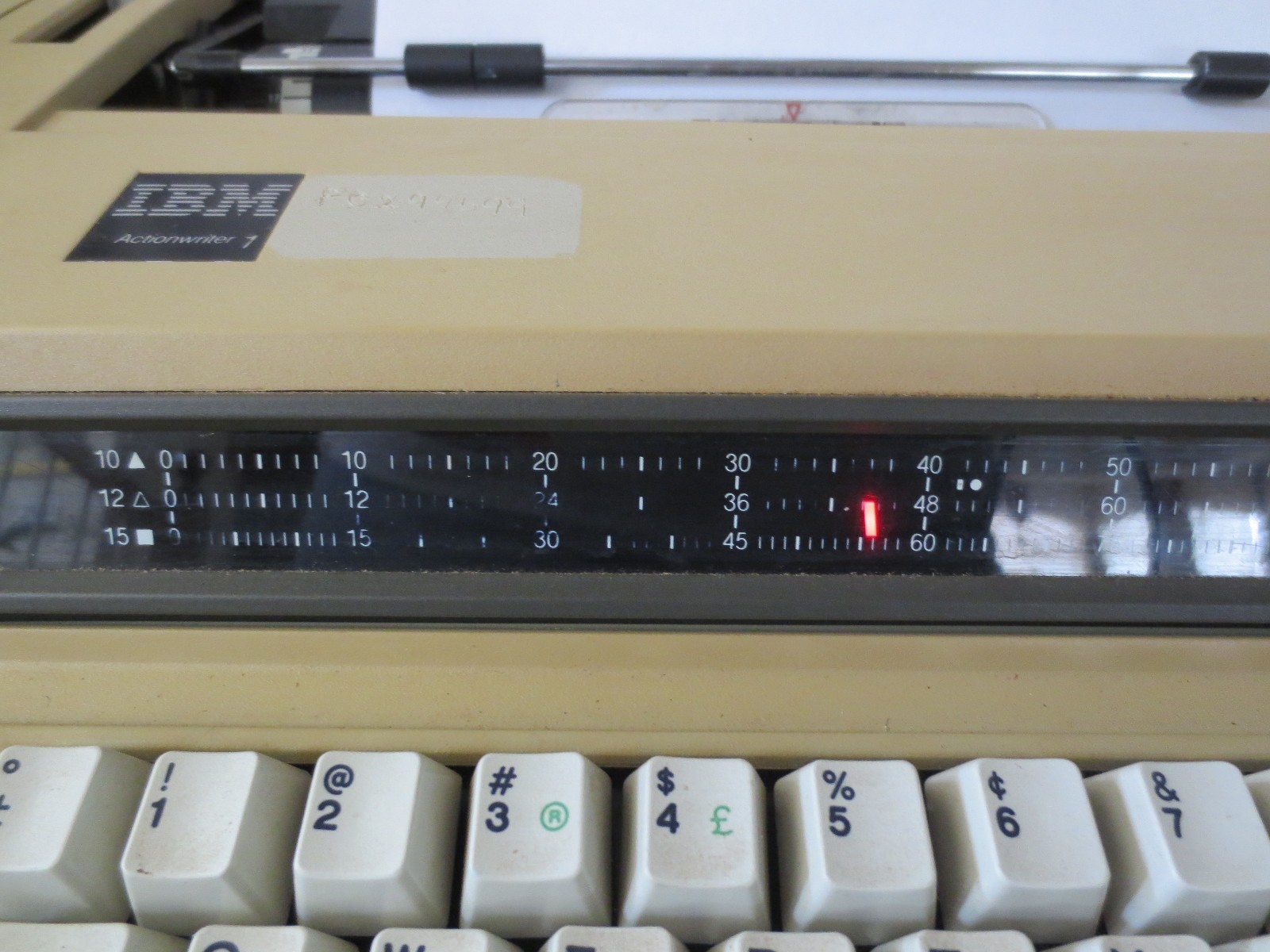 VTG IBM ACTIONWRITER 1 ELECTRIC TYPEWRITER 6715-001 Daisy Wheel Germany ...