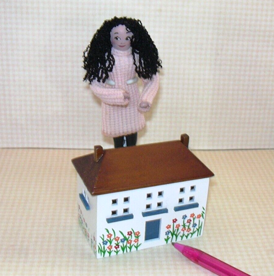 Miniature Dollhouse Style Toy Box (WHITE) w/Hinged Roof: DOLLHOUSE 1:12 ...