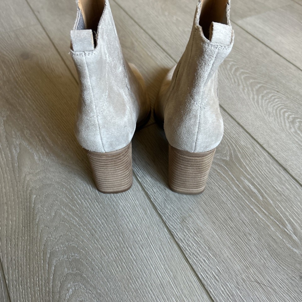 Marc Fisher ML Oshay Suede Boots Size 8 Taupe Beige Tan | eBay