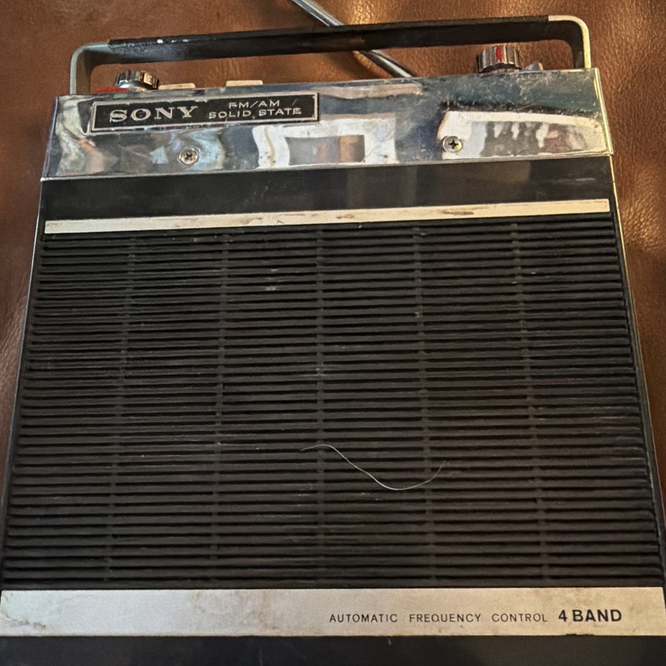 Sony 7F-74DL Vintage FM LW MW Solid State 4-Band Radio Works! | eBay
