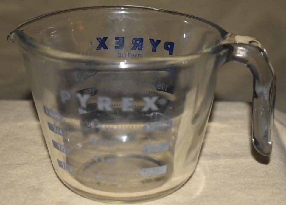 Vintage PYREX Glass 1 Cup Measuring Cup BLUE LETTERS Open Handle ...