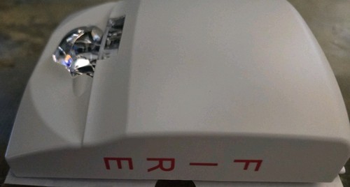 EDWARDS G4VWF Wall Strobe w/GRSW Base, 15-110cd, Wht, FIRE Marking FREE ...