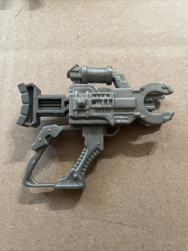 Small Soldiers Battle Damage Chip Hazard ~Gun Weapon Launcher~1998 ...