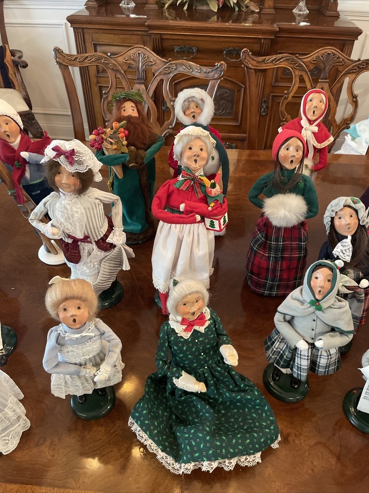 Byers choice ULTIMATE COLLECTION carolers 26 pieces 1980-2004 | eBay