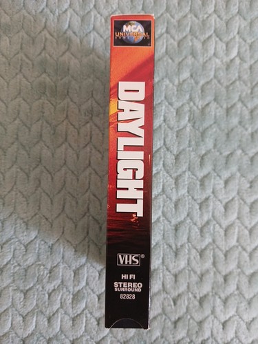 Daylight (VHS, 1997) Pre-owned Box Great Condition Tape Mint Condition ...