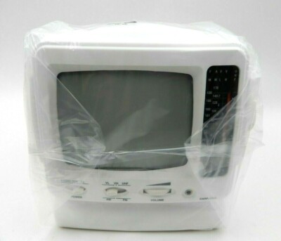 SPECTRA 5" PORTABLE BLACK & WHITE AC/DC OR 12VOLT (CAR) AM/FM RADIO ...