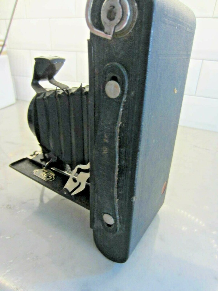1926-1934 EASTMAN KODAK No. 2A Folding Cartridge Hawk-Eye Model B ...