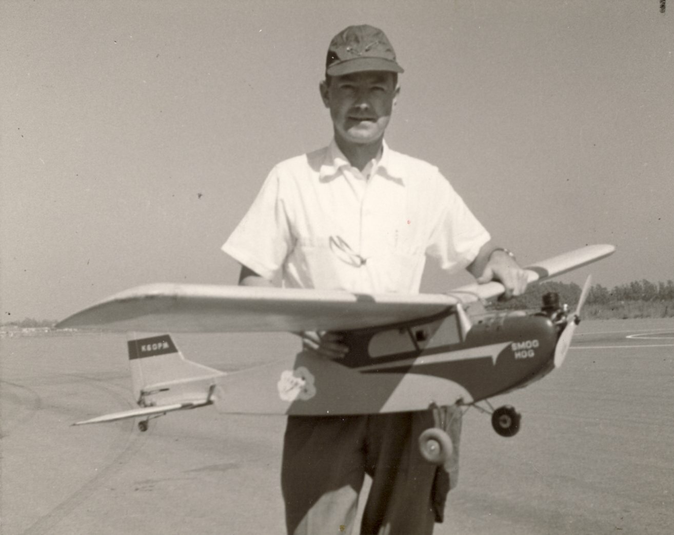 Model Airplane Plans (RC): SMOG HOG 74½" Wingspan for .19-.35 by Howard ...