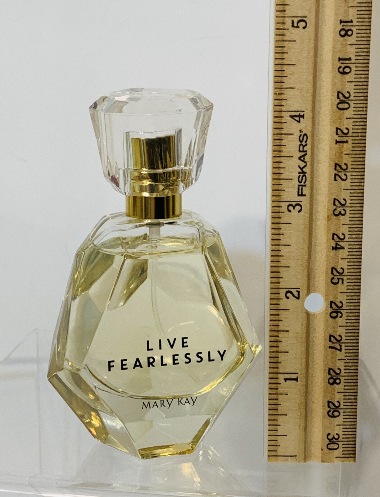 Mary Kay Live Fearlessly Perfume Eau De Parfum 1.7 fl oz Full Size 4 1/ ...