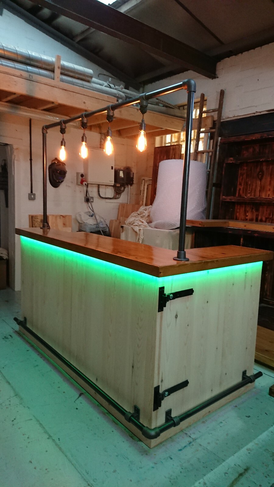 Mobile Bar Corner Home Bar Handmade Folding Custom Mobile Gin Bar ...