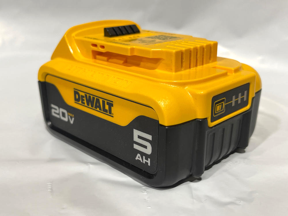 Genuine DeWALT DCB205 Battery Pack 20-Volt MAX XR Lithium-ion 5.0Ah 20V ...