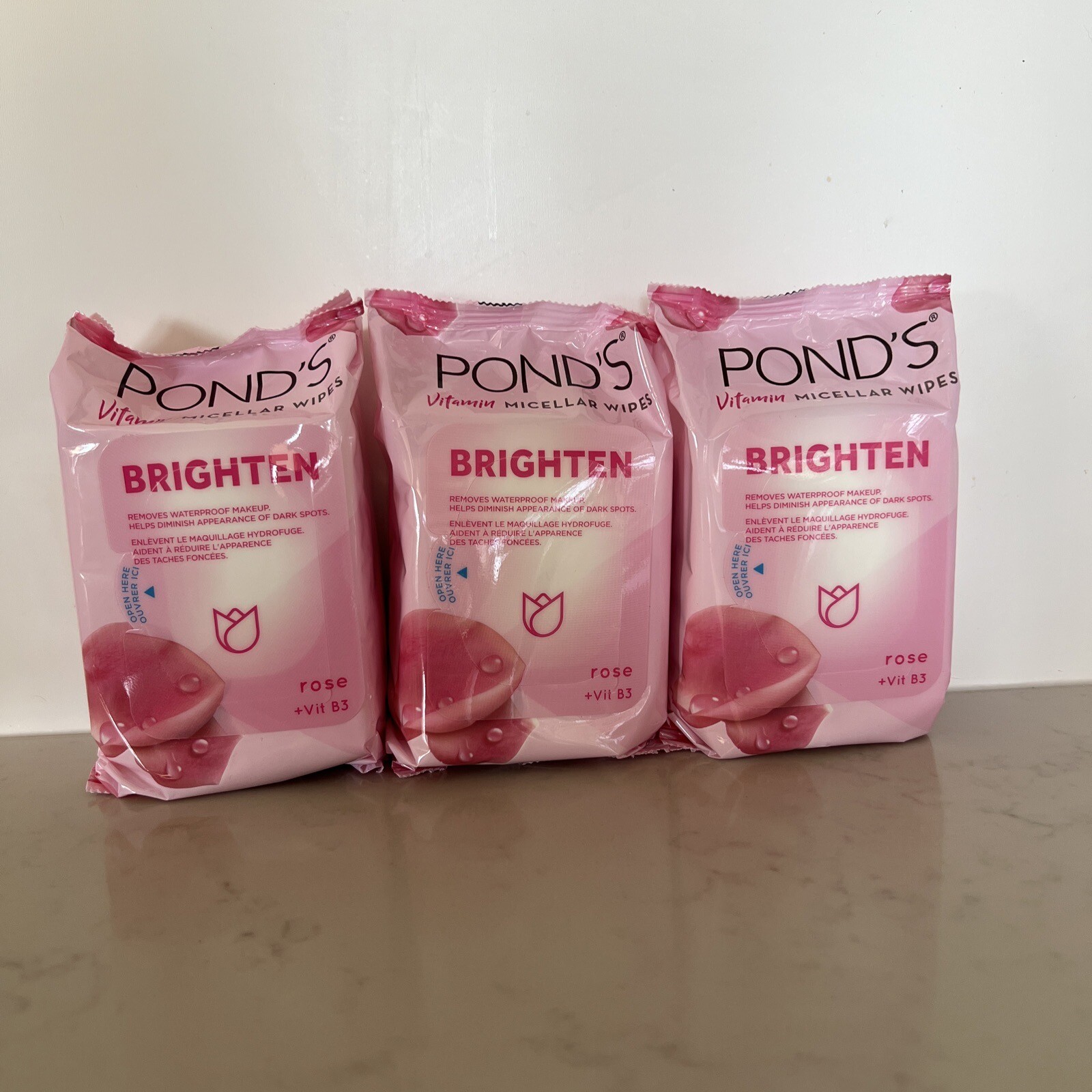 3X Pond's Vitamin Micellar Wipes Rose For Dark Spots Brighten Removes ...