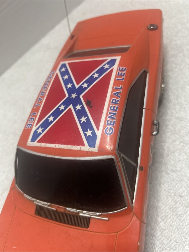 2005 Dukes of Hazzard General Lee RC Car 1/18 Malibu No Remote Untested ...