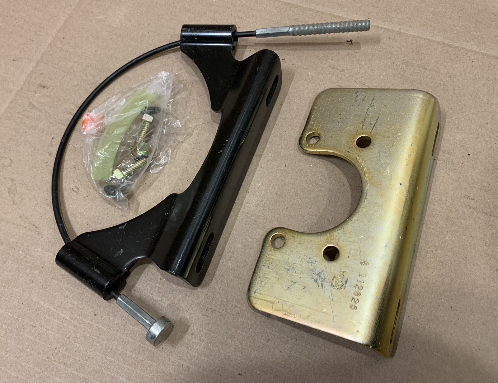 AD-IP Mounting Bracket Kit | Bendix 5001247 NEW | eBay