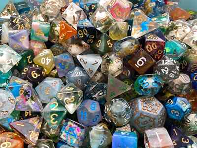 DnD Dice & Mini's- Dungeons & Dragons - Several Varieties - Read ...