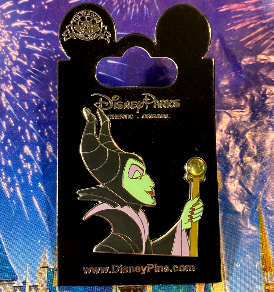 🐦‍⬛ Disney Sleeping Beauty Maleficent Villains Holding Staff with Stone ...