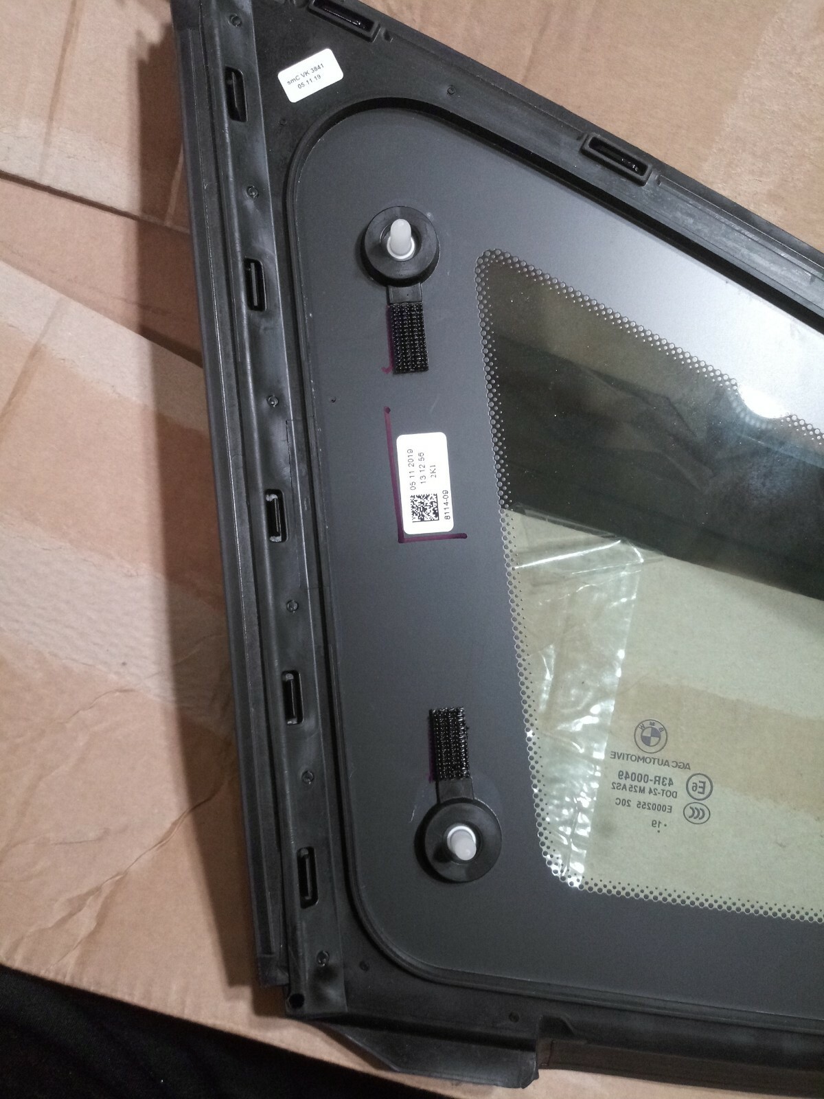 NEW OEM BMW FIXED REAR RIGHT QUARTER GLASS GLOSS BLACK 51377412024 | eBay