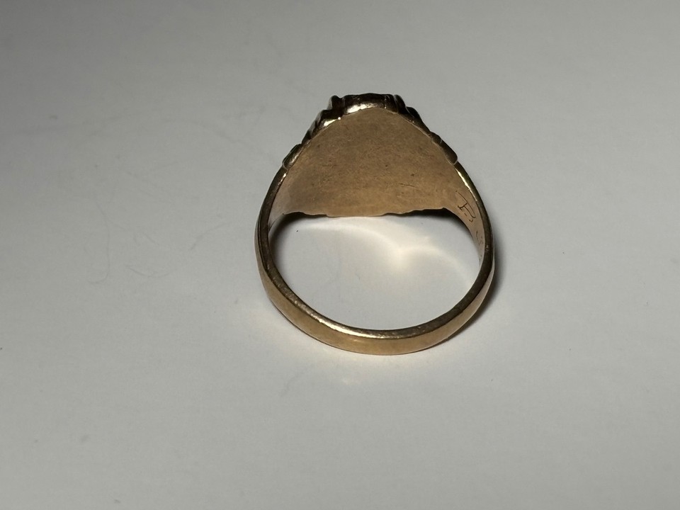 Vintage 1947 10K GOLD REDLANDS HS CLASS RING 3.5 Grams SMALL SIZE 3.5 ...