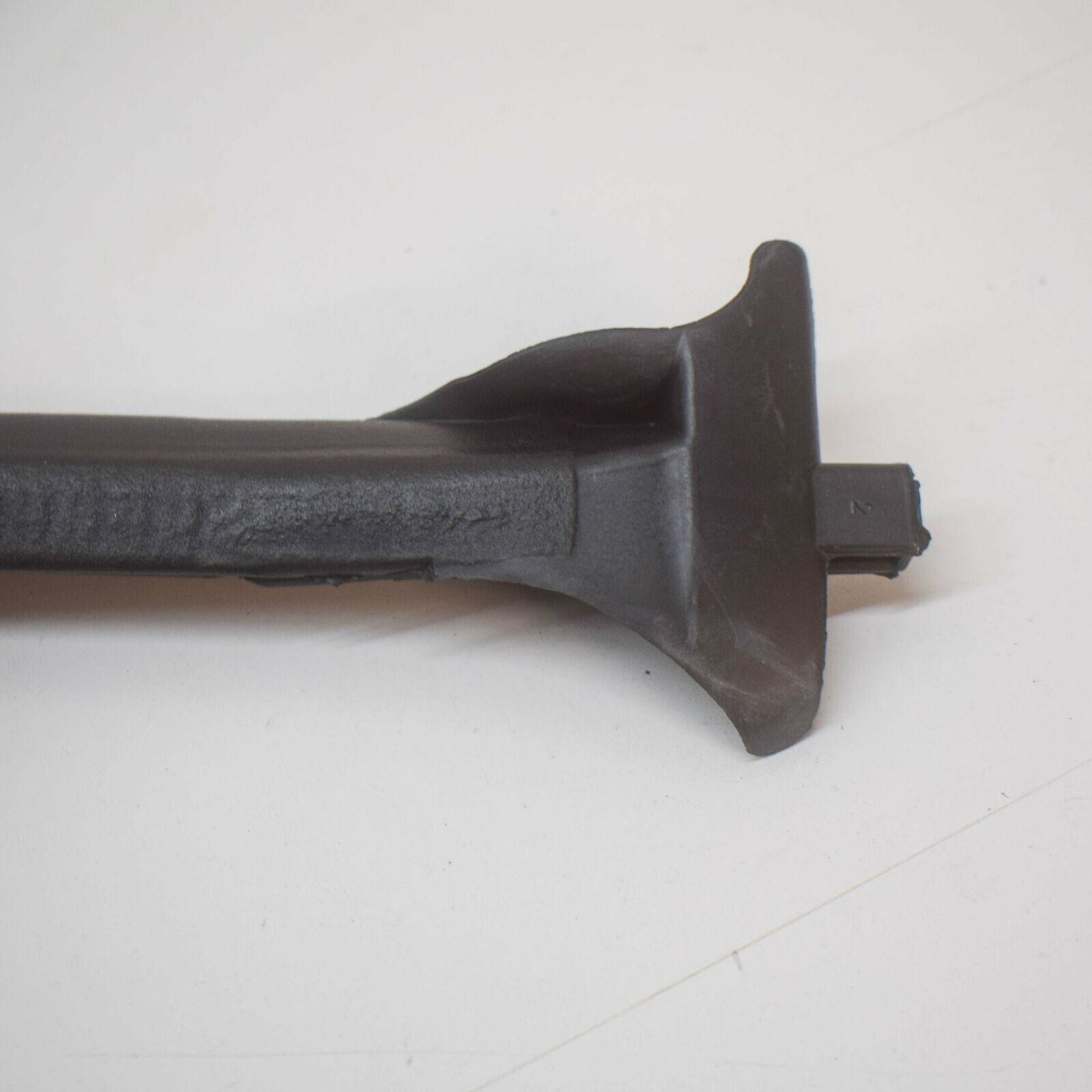 Genuine Seal Center VW Transporter 7H0827709F | eBay