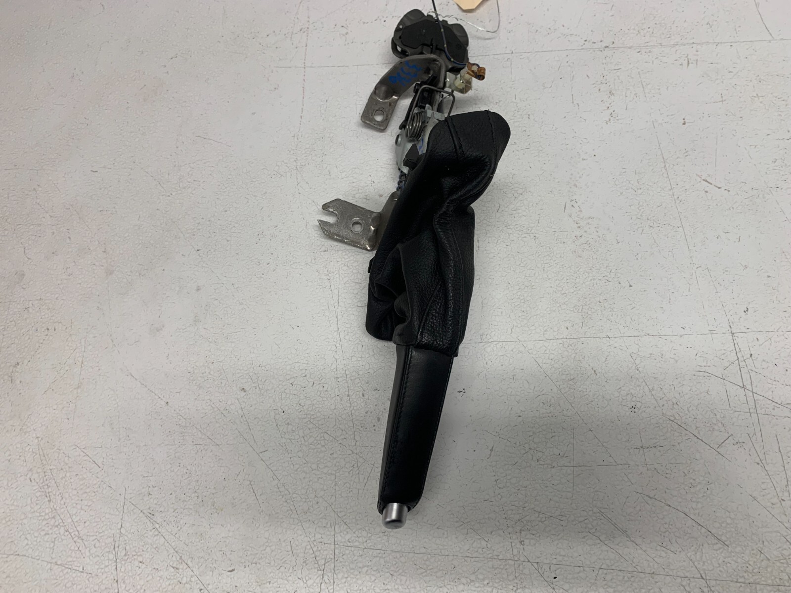 08-10 BMW 535i 528i FRONT EMERGENCY PARKING BRAKE HANDLE ASSEMBLY, OEM ...