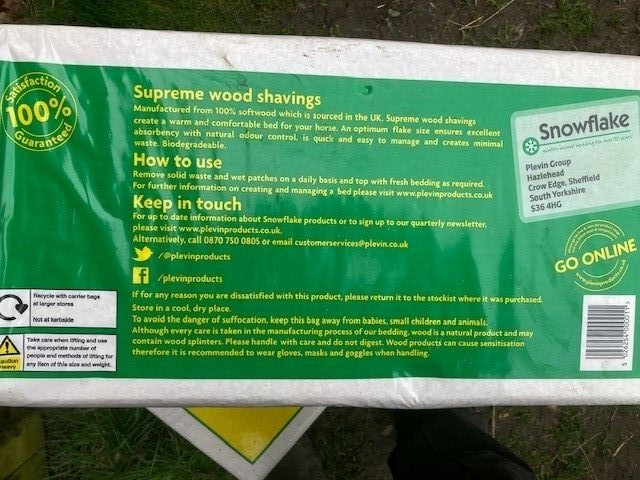 SNOWFLAKE SUPREME HORSE SHAVINGS BEDDING - 15KG for sale online | eBay