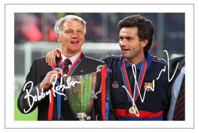 BOBBY ROBSON & JOSE MOURINHO BARCELONA AUTOGRAPH SIGNED PHOTO PRINT | eBay