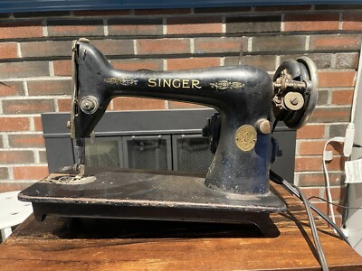 Sewing Machines - 1920'S Singer Model