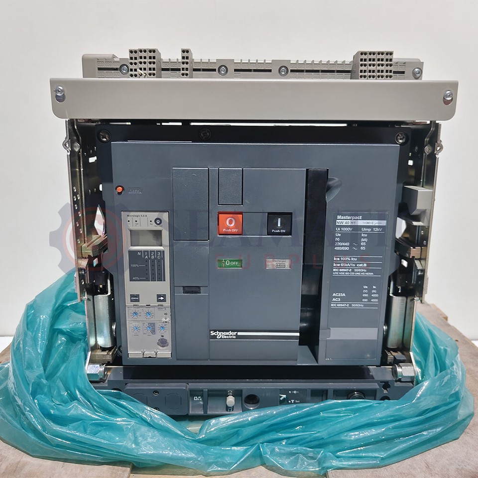 New Schneider Electric NW40H1 Air Circuit Breaker 4000A 3P, Drawout ...