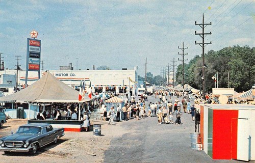 Clinton Indiana Little Italy Festival Gas Station Vintage Postcard ...
