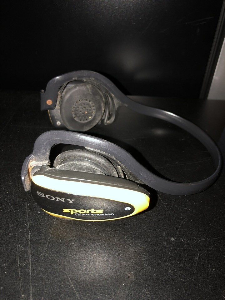 SONY SRF-H5 Sports Walkman AM/FM Stereo Headphone Radio Yellow Mega ...