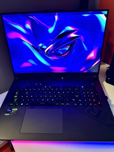 ASUS ROG Strix 18 RTX 4080 3TB SSD 32 GB RAM Intel i9 13980HX 240Hz G ...